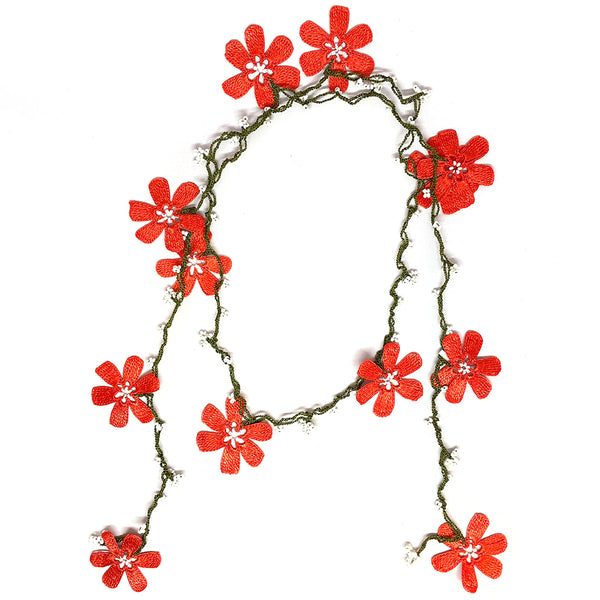 Oya Red Clover crocheted lace necklace - Barnes Shop